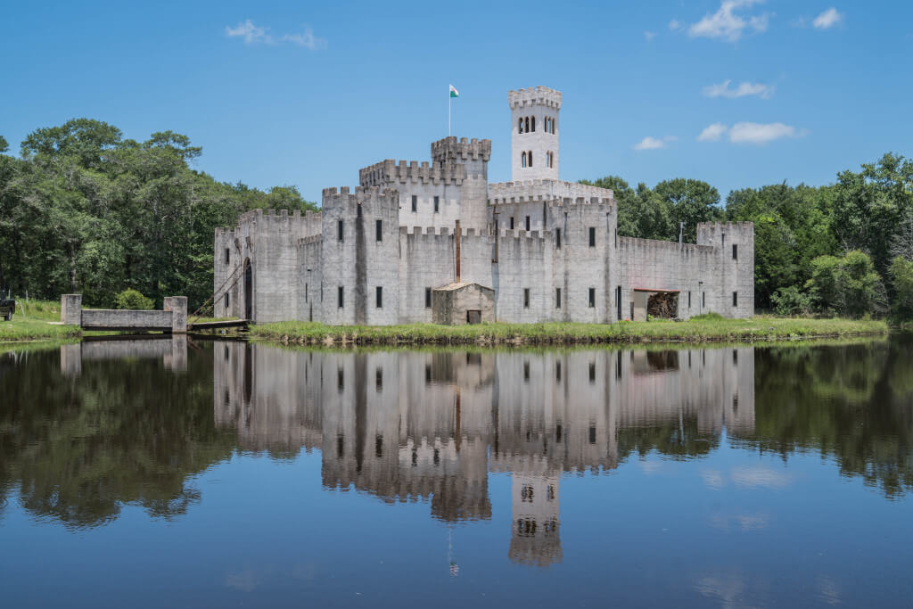 Exploring Newman's Castle in Texas